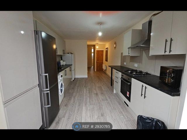 Holland Road, London E15, 4 bed terraced house to rent, £3,000 pcm | PrimeLocation
