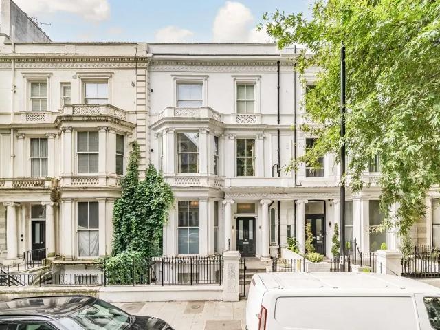 Holland Road, London W14, 1 bed flat to rent, £1,645 pcm | PrimeLocation