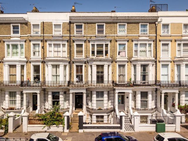 Holland Road, London W14, 1 bed flat to rent, £1,850 pcm | PrimeLocation