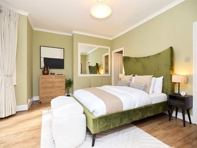 Holland Road, London W14, 1 bed flat to rent, £4,750 pcm | PrimeLocation