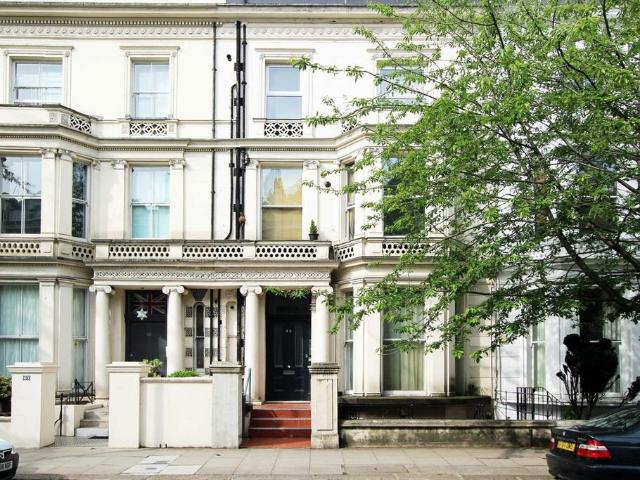 Holland Road, London W14 Studio to rent £1,000 pcm £231 pw