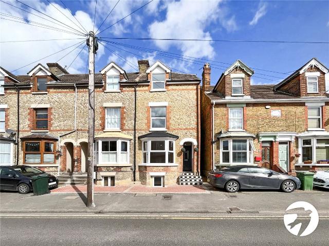 Holland Road, Maidstone, Kent ME14, 5 bed end terrace house to rent, £2,000 pcm | PrimeLocation