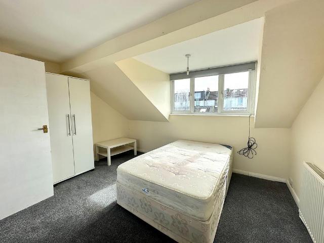 Holland Street 5 bed terraced house to rent £3,000 pcm £692 pw