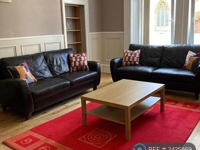 Holland Street, Glasgow, G2 3 bed flat to rent £2,300 pcm £531 pw