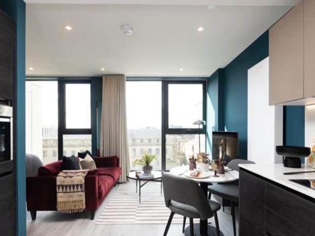 Holland Street, Glasgow, Studio Flat For