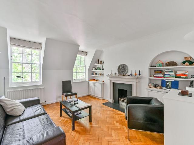Holland Street, Kensington, London W8, 3 bed flat to rent, £6,479 pcm | PrimeLocation