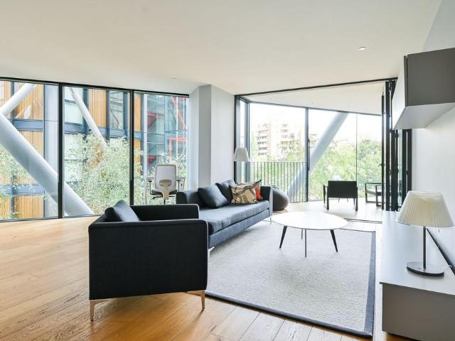 Holland Street, South Bank, London, SE1 2 bed flat to rent £5,500 pcm £1,269 pw