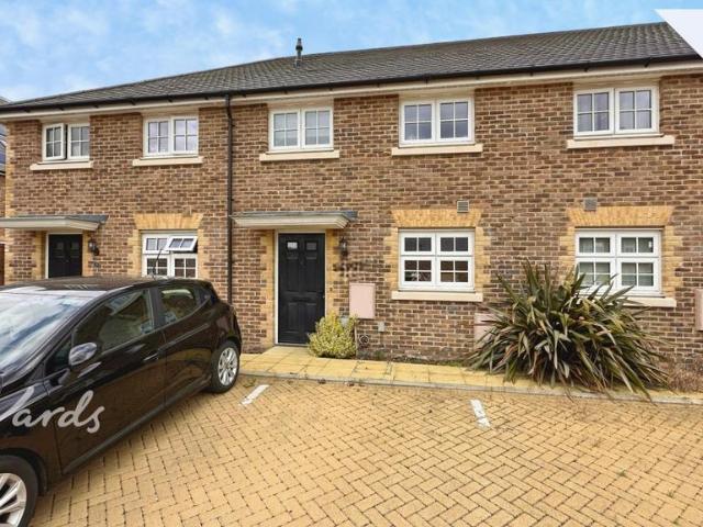 Hollander Mews Maidstone ME14 2 bed terraced house to rent £1,550 pcm £358 pw