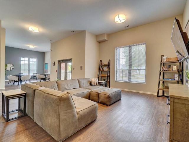 Holley Pointe 3 Bedroom Apartment for Rent at 622 Effingham St, Portsmouth, VA 23704