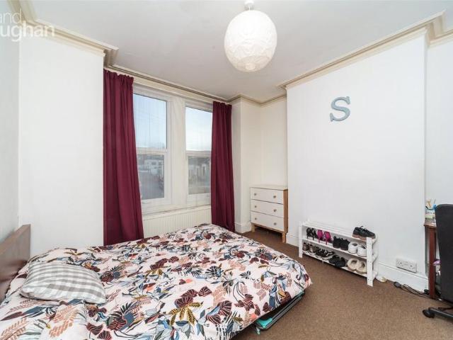 Hollingdean Terrace, Brighton BN1 4 bed terraced house to rent £2,366 pcm £546 pw