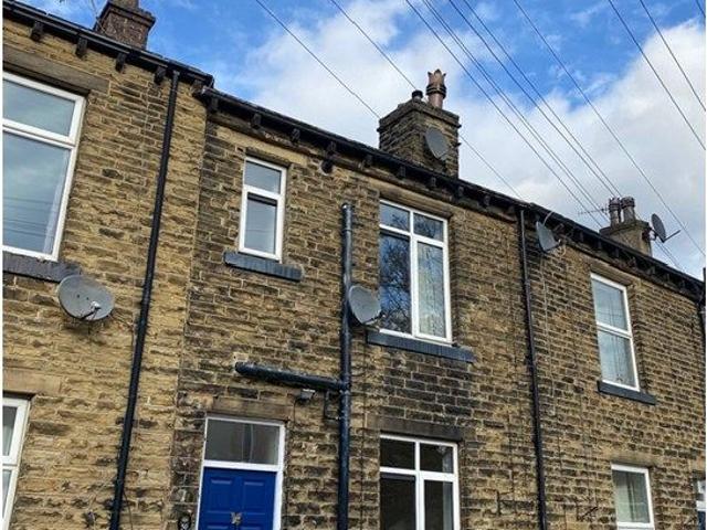 Hollings Street, Bingley BD16, 2 bed terraced house to rent, £795 pcm | PrimeLocation