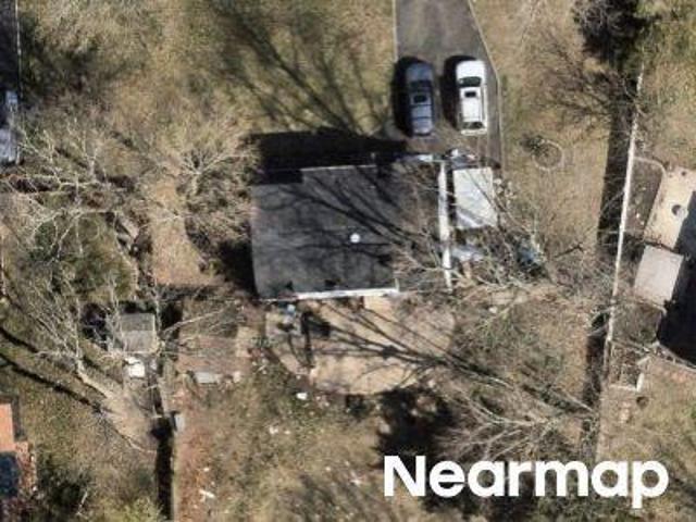 Hollingwood Dr