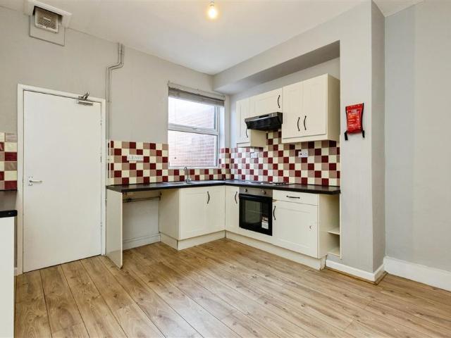 Hollis Street, NOTTINGHAM 4 bed house to rent £1,195 pcm £276 pw