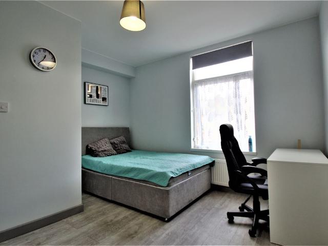 Hollis Road, Coventry CV3, Room to rent, £500 pcm | PrimeLocation