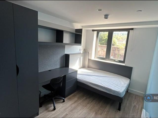 Hollis Wharf, Bath, BA2 1 bed flat to rent £1,062 pcm £245 pw