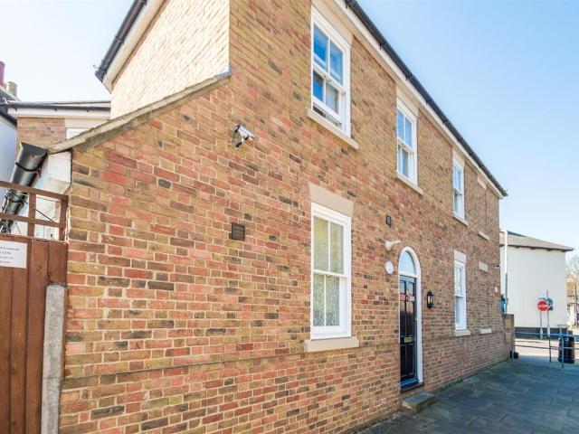 Hollow Lane, Canterbury CT1, 4 bed terraced house to rent, £1,500 pcm | PrimeLocation