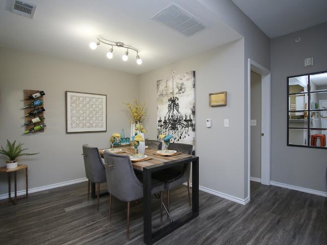Hollow Tree Park 1 Bedroom Apartment for Rent at 101 Hollow Tree Ln, Houston, TX 77090