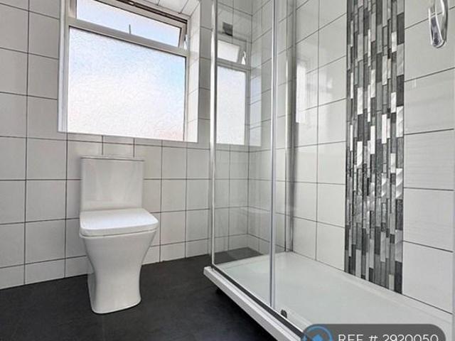 Holloway, London, N19 4 bed flat to rent £3,449 pcm £796 pw