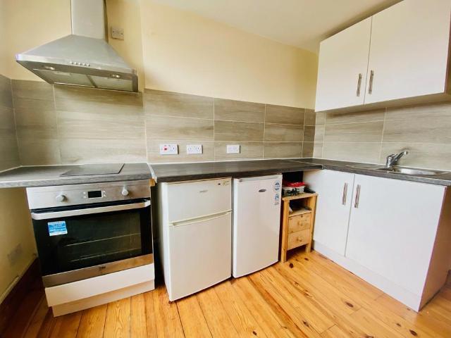 Holloway Road, Archway Studio to rent £1,175 pcm £271 pw