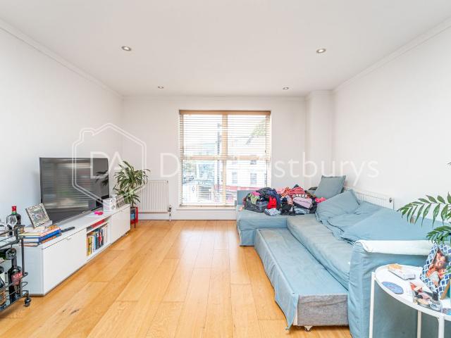 Holloway Road, Highbury, London N7, 1 bed flat to rent, £2,400 pcm | PrimeLocation