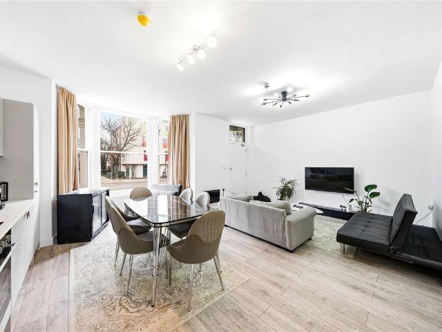 Holloway Road, Holloway, London N7, 2 bed flat to rent, £2,600 pcm | PrimeLocation