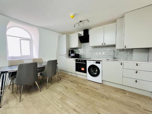 Holloway Road, Holloway 1 bed flat to rent £2,000 pcm £462 pw