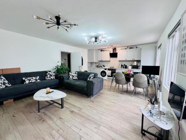 Holloway Road, Holloway 1 bed flat to rent £2,100 pcm £485 pw
