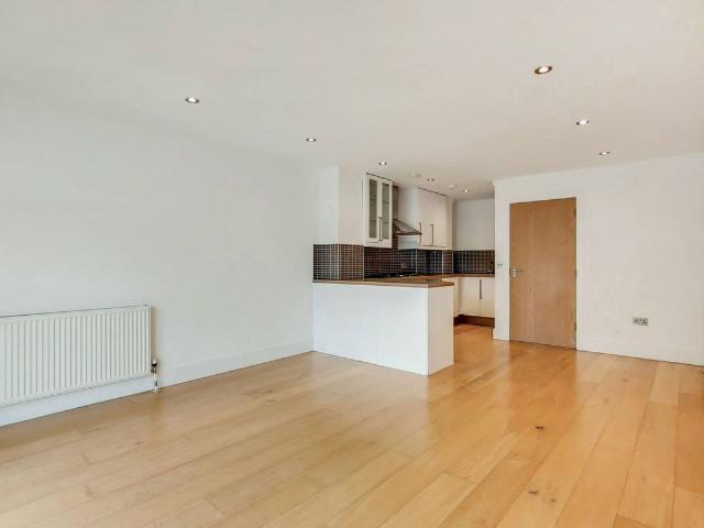 Holloway Road, Islington, London N7, 1 bed flat to rent, £2,350 pcm | PrimeLocation