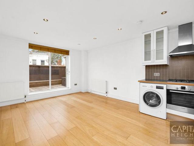 Holloway Road, London 1 bed apartment to rent £2,400 pcm £554 pw