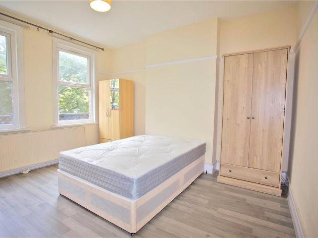 Holloway Road, London N7, 5 bed flat to rent, £4,500 pcm | PrimeLocation