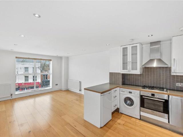 Holloway Road, London, N7 1 bed apartment to rent £2,350 pcm £542 pw