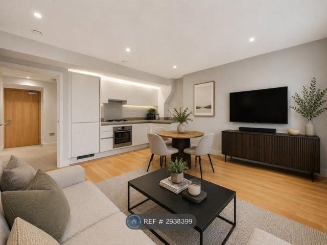 Holloway Road, London N7, 3 bed flat to rent, £3,600 pcm | PrimeLocation