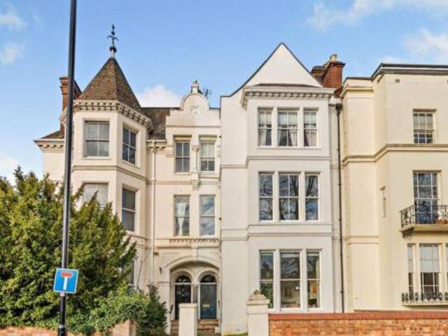 Holly Walk, Leamington Spa, 2 Bedroom Apartment