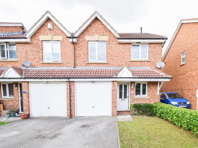 Holly Approach, Ossett WF5, 3 bed semi detached house to rent, £1,250 pcm | PrimeLocation