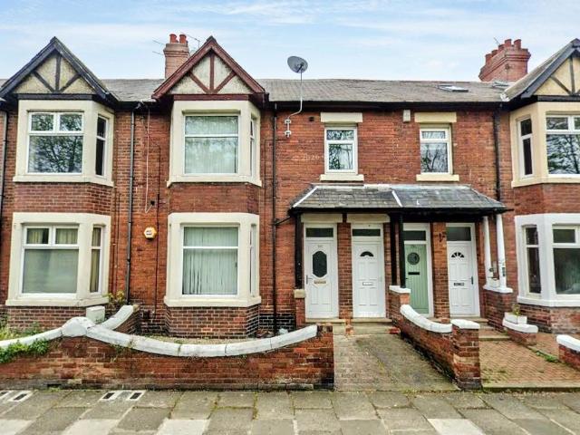 Holly Avenue, Wallsend NE28, 2 bed flat to rent, £675 pcm | PrimeLocation