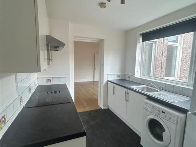 Holly Avenue, Wallsend NE28, 3 bed flat to rent, £750 pcm | PrimeLocation