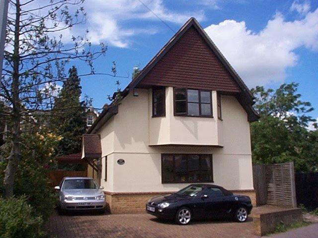 Holly Bush Lane, Sevenoaks TN13, 3 bed detached house to rent, £2,750 pcm | PrimeLocation