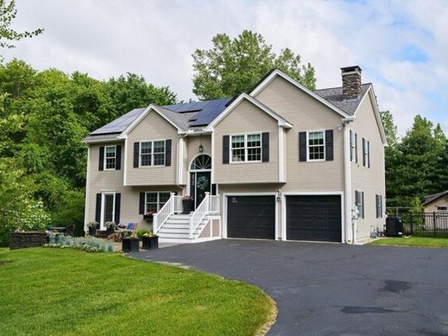 Holly Cir, Easthampton, Home For Sale