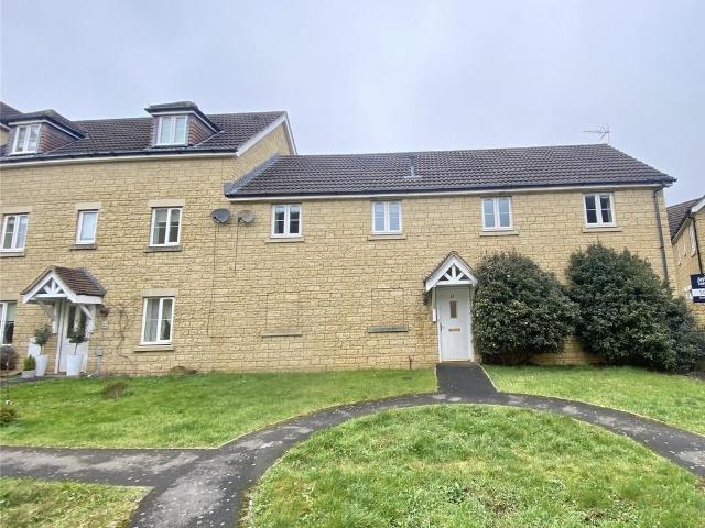 Holly Crescent, Corsham, SN13 2 bed apartment to rent £1,050 pcm £242 pw