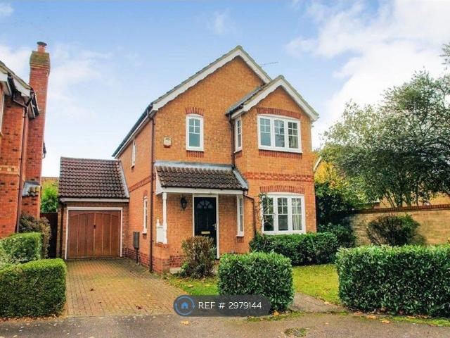 Holly Drive, Aylesbury HP21, 3 bed detached house to rent, £2,100 pcm | PrimeLocation