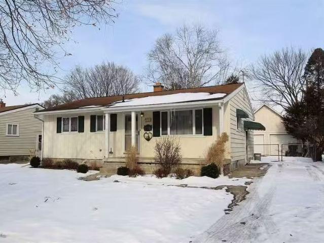 Holly, FLINT, MI 48506 644910600