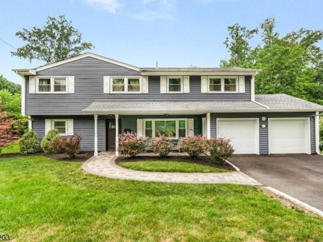 Holly Glen Ln, Berkeley Heights Twp, Home For Sale