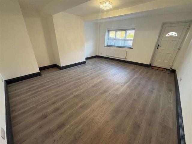 Holly Hall Lane, Wyke, Bradford, BD12