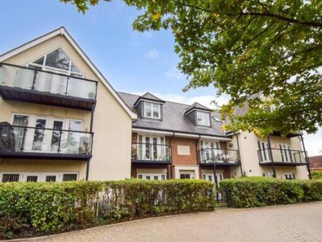 Holly Lodge, Burnham, 2 Bedroom Apartment
