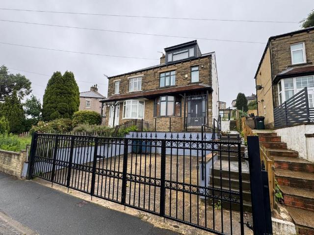 Holly Park Grove,BD7 4BZ 4 bed semi detached house to rent £1,495 pcm £345 pw