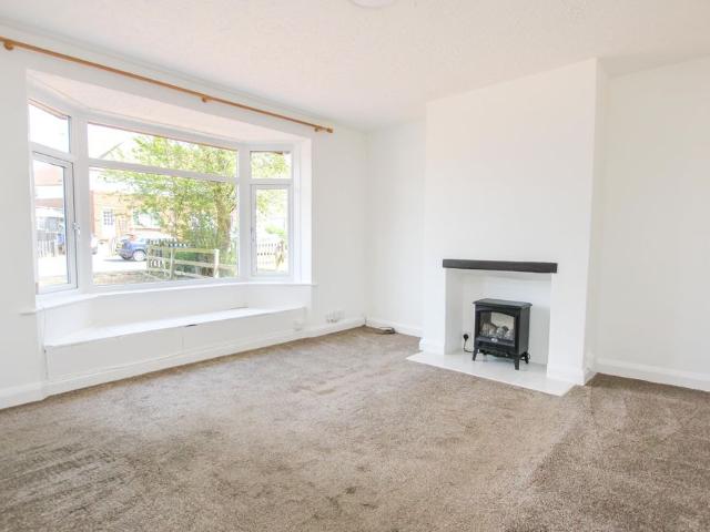 Holly Road, Kettering