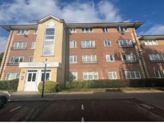 Holly Street, London E8, 2 bed flat to rent, £2,250 pcm | PrimeLocation