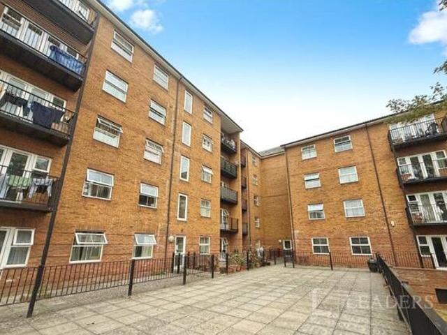 Holly Street, Luton, 1 Bedroom Apartment