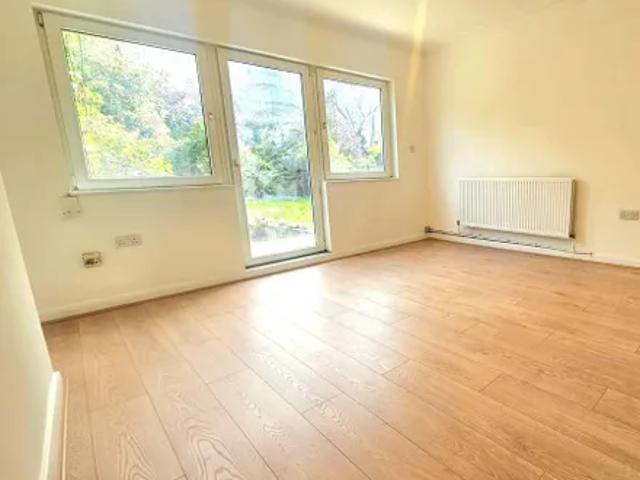 Hollybush Close, London, HA3 6HF, United Kingdom | 2 bed house for rent #166298909 | Rentberry