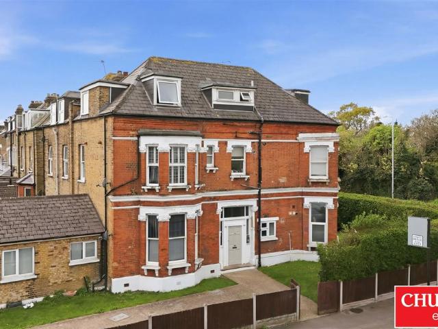 Hollybush Hill, Wanstead E11, 2 bed flat to rent, £1,600 pcm | PrimeLocation